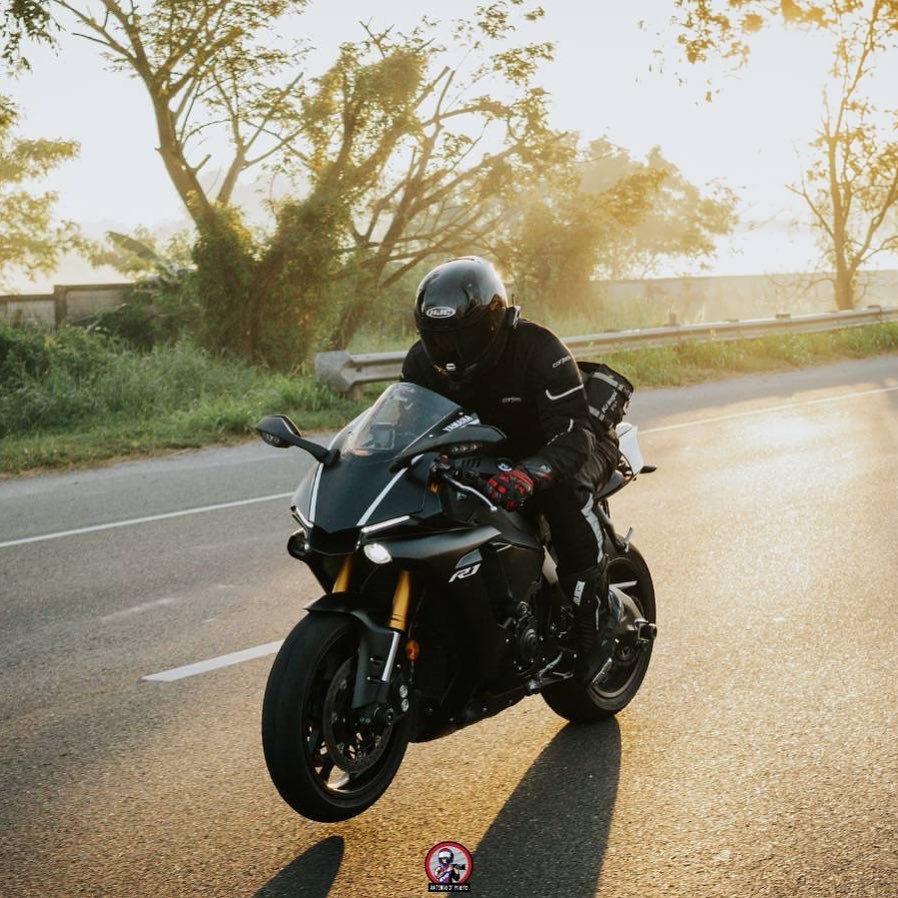 Sports – TRIUMPH JT MNL